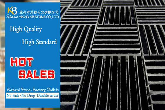 Irregular Shaped Strip Pure Black Marble Mosaic Tiles For Wall 305 X 305mm