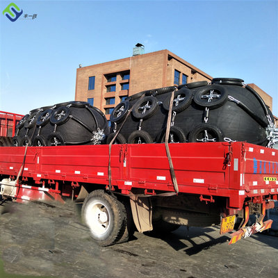 China Rubber fender withstands harsh marine environments for ship dock  jetty boat pneumatic rubber fender supplier