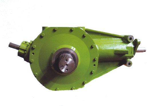 Cast Iron Agricultural Gearbox Transmission With Spiral Bevel Gearing  48 kW