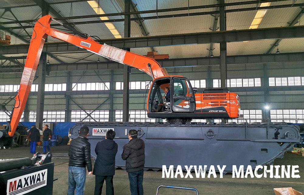 MAXWAY Long Arm Amphibious Excavator with Side Pontoon and Hydraulic Pile for River Dredging