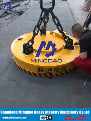 High Working Efficiency 5-16 Ton Electromagnet Overhead Bridge Crane , Electromagnetic Crane Lifting Scrap Iron supplier