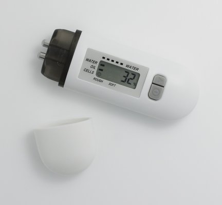LCD Digital Moisture Monitor Detector Facial Skin Analyzer Tester Moisture Analyzer Skin Detector Skin Care Tools supplier