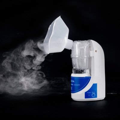 Andheld Inhaler Ultrasonic Nebulizer Machine with Car Power Adapter Charger supplier