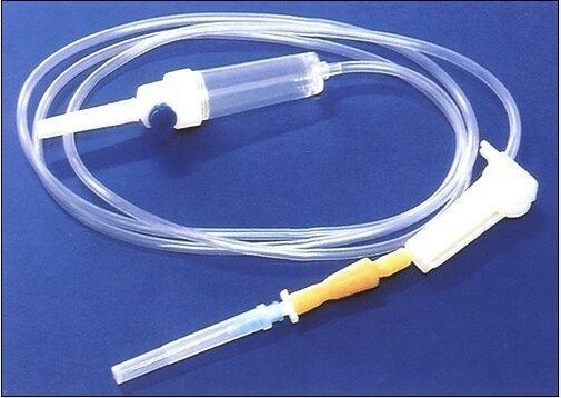 Transfusion Set with double needle