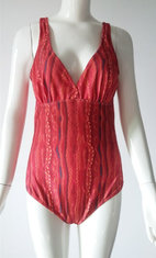 China Free sample perfect quality summer beachwear Women swimwear supplier