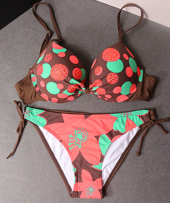 shoulder belt swimsuit, lady's triangle bikini, D cup bikini, very hot drill Bikini supplier