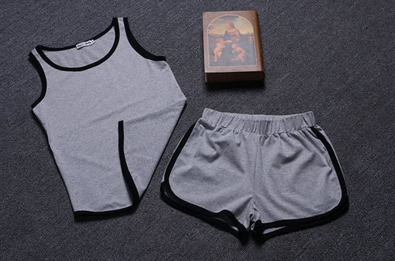 Summer wear cotton running of workout clothes leisure vest shorts sports outfit for girl supplier