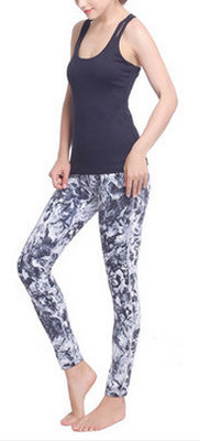 Higt quality womens yoga clothes running sports bra active wear girl sports clothing supplier