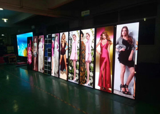 Indoor Advertising LED Display Screen / Media 2.5mm Poster LED Display