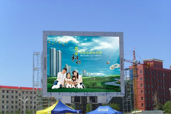 DIP P16 Outdoor Advertising LED Display Unique PCB Design With Full Color RGB Pixels
