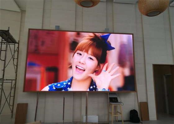 Shopping Mall LED Video Display Board With Nationstar LED Lamp / MBI5124 IC