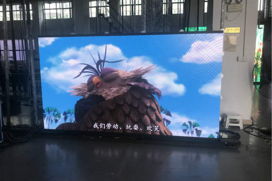 RGB SMD LED Display Screen / P4 Indoor LED Display High Gray Level 1920 Hz Refresh Rate