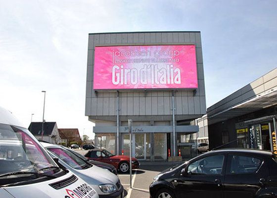 RGB Vivid Color HD Outdoor Fixed LED Display For High End Commercial Use