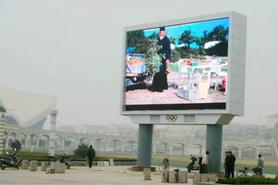 Full Color PH10 LED Mobile Billboard , Front Access LED Display With 320*320mm Module