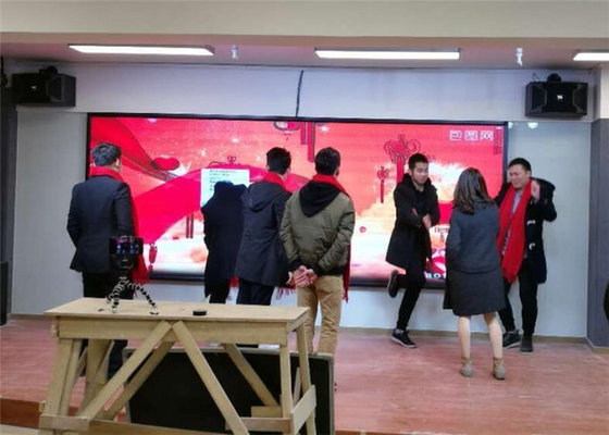 P2.5 Wall Mounted HD LED Video Wall Front Access High Definition LED Display
