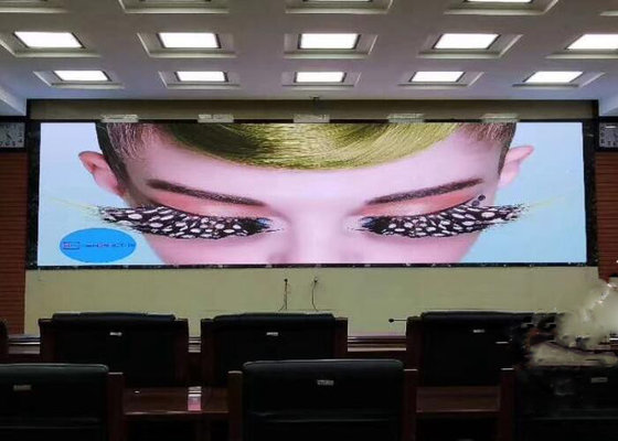 HD Ratio Indoor Full Color LED Display Screen , P1.875 Conference Room Video Wall