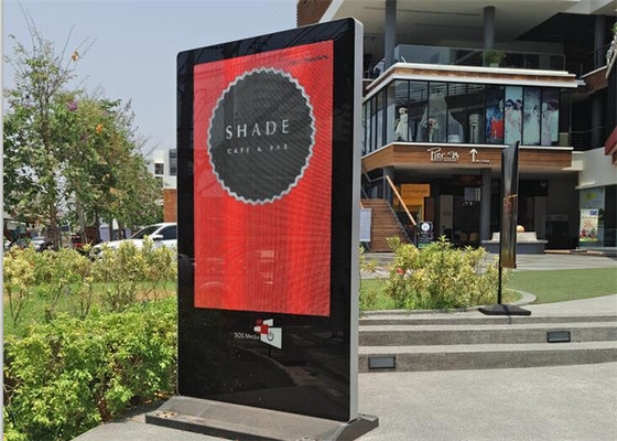 60 Inch P4 Outdoor LED Display Screen , Totem LED Display With 4G Control System