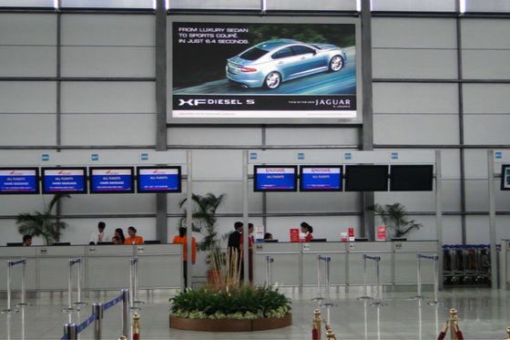 Die Casting Aluminum LED Video Wall P5 , Indoor Digital Billboards For Video Text Picture