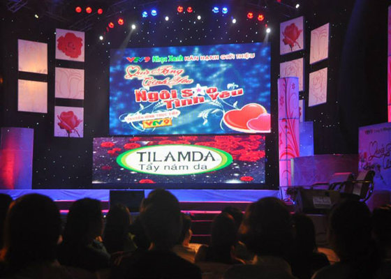 700W/Sqm P2.9 Indoor Led Display Screen High Resolution For Events Stage Backdrop