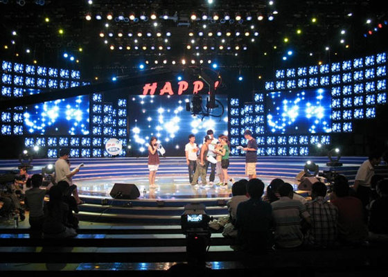 Event Stage Indoor Rental LED Display P3.91 1000 Nits Brightness 16 Bits Grey Level