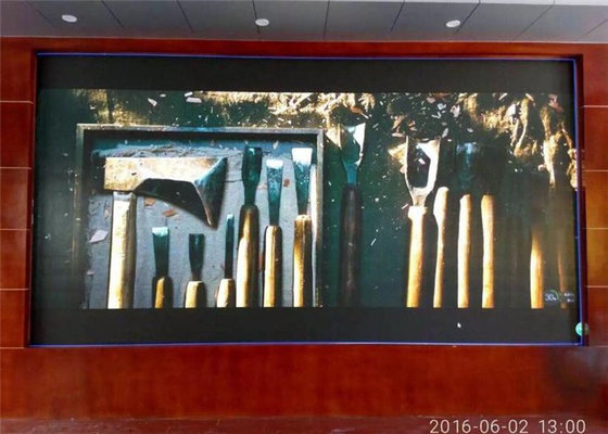 P4 Wall Mounted HD LED Video Wall High Brightness Energy Saving With 1920hz Refresh