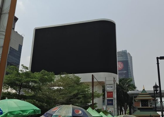 DIP346 P10 Outdoor Full Color LED Display Screen For Commercial Advertising