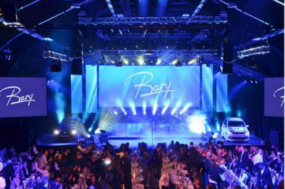 Light Weight Indoor Rental LED Display / High Brightness Hanging LED Screen P3.9 P4.8