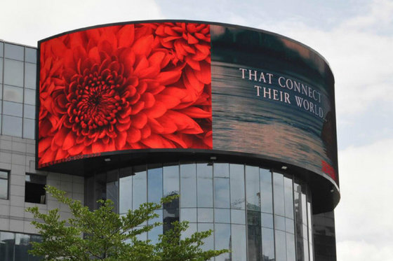 HD P3 Outdoor Advertising LED Billboard , Large LED Video Wall Screen