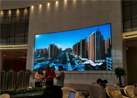 Curved Flexible Indoor Full Color Led Screen , Stage Led Video Wall 3 Years Warranty