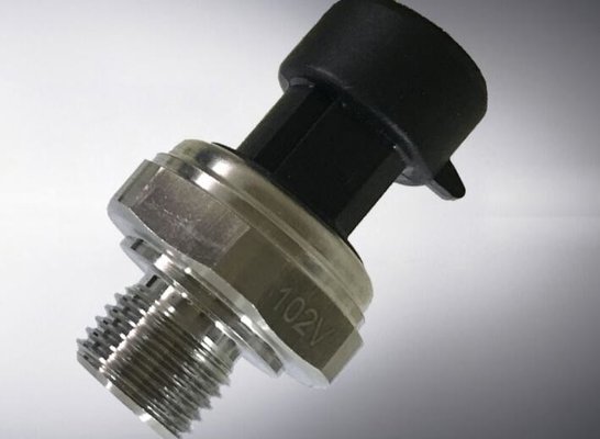 Automotive Piezoresistive Industrial Pressure Transmitter IP65 Safety Grade