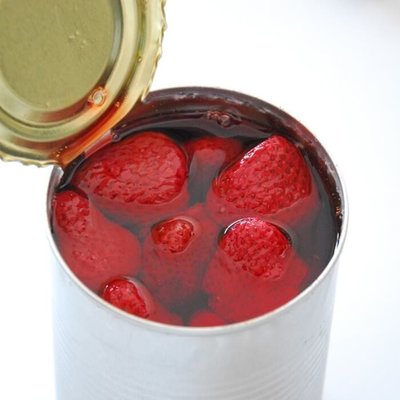 Factory Price Premium Fresh Canned Red Strawberry in Syrup(E120, E124, E129)