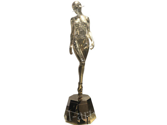 現代美術の金属の展覧会の装飾のための人間の彫刻のクラッディングの金色