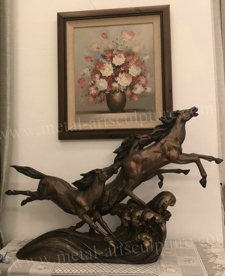 1mの長さは画廊のためのブロンズ彫刻/有名な青銅色の馬の彫刻を投げました