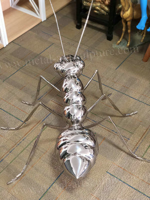 Amazing Indoor Metal Sculptures / Metal Ant Sculpture 1m Size With Smooth Surface
