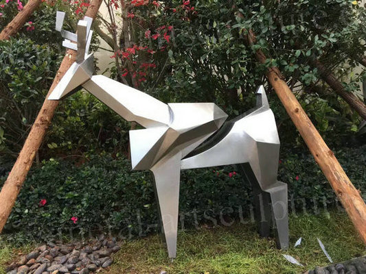 庭のアートワークの現代銀製の彫刻、庭のための金属のシカの彫刻