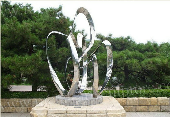 ミラーのステンレス鋼の彫刻によってカスタマイズされる屋外の金属の花の彫刻