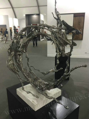 同世代の人の有名な抽象彫刻の屋外の大きい金属の庭の装飾、近代美術
