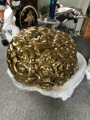 粘土型によっては庭の彫像が家へ帰り、装飾は理想的な金属の頭脳の彫刻を設計します