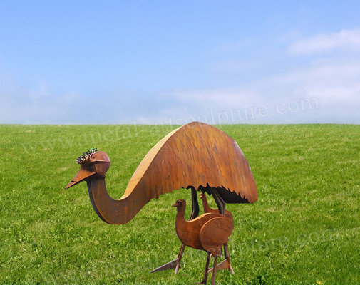 外部の芝生の装飾として美しいだちょうの鳥の彫刻のCortenの鋼材