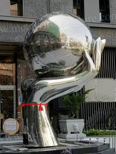 住宅の装飾のための鋼鉄アートワークの大きい屋外の彫像/金属の地球の彫刻