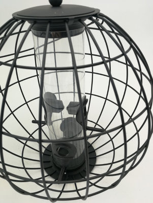 27 X 27 X 27cm Size Squirrel Resistant Bird Feeders Powder Coated Finishing