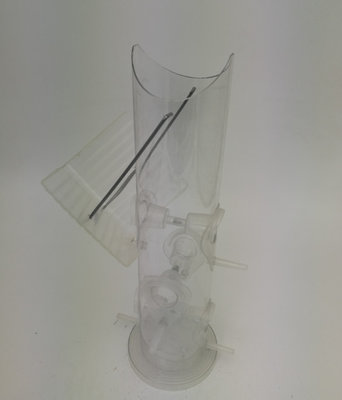 Clear Total Transparency Plastic Bird Feeders / Cool Bird Feeders 6 Feeding Port
