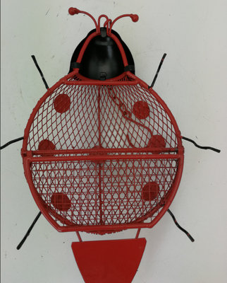 Ladybird Anti Squirrel Bird Feeder , Squirrel Buster Peanut Bird Feeder