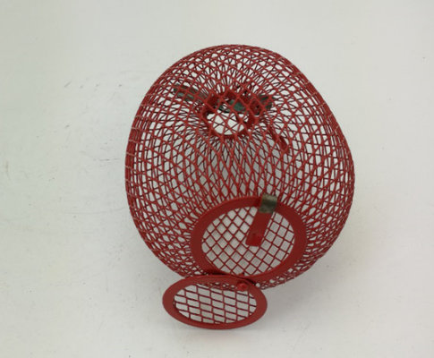 Round Iron Mesh Bird Nut Feeder Powder Coated Finishing Red Pineapple With Green Leave