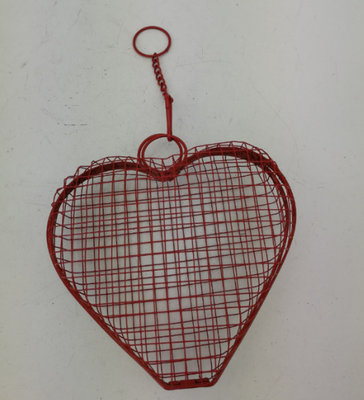 300g Capacity Nuts Bird Feeder Customized Color Heart Ring Hanging Iron Mesh
