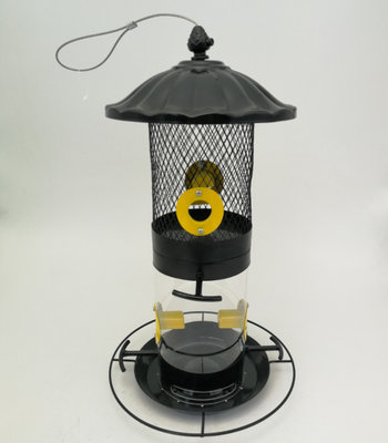 Both nuts and seeds in one metal bird feeder  750g 4 feeding port