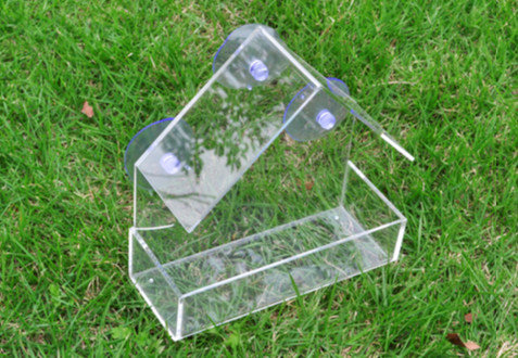Acrylic Materials Window Bird Feeder 2mm Thickness 15.5 X 9.5 X 15 Cm Size
