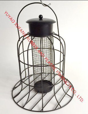 New design metal feeder， Squirrel Resistant Bird Feeders Iron Materials Custom Color