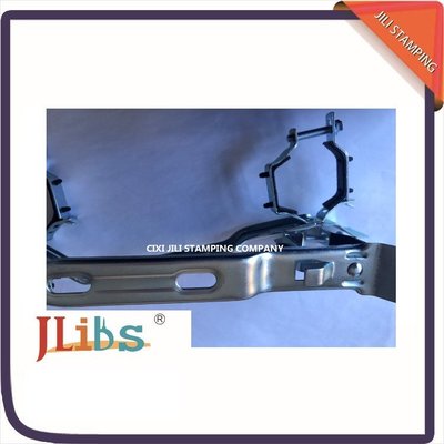Iron Sheet Hanging Pipe Clamps , Pipe Fastener Bracket For R588 Suporte Metalico