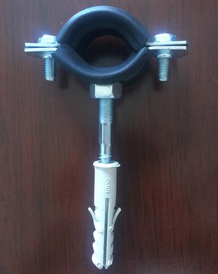 Professional Durable Galvanized Pipe Straps Excellent Corrosion Resistance